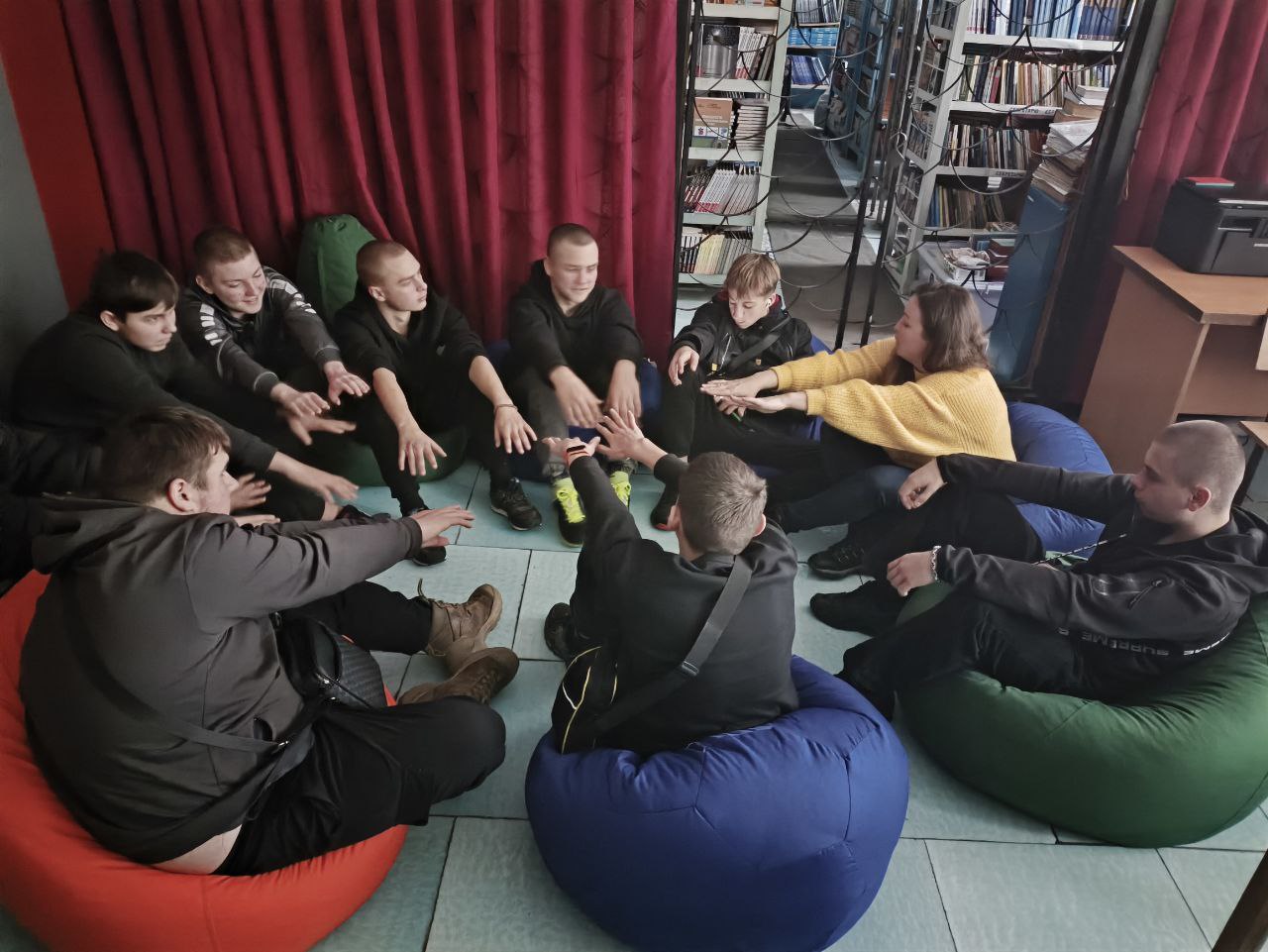 The "Children and War. Teaching Recovery Techniques" Therapy Sessions ...